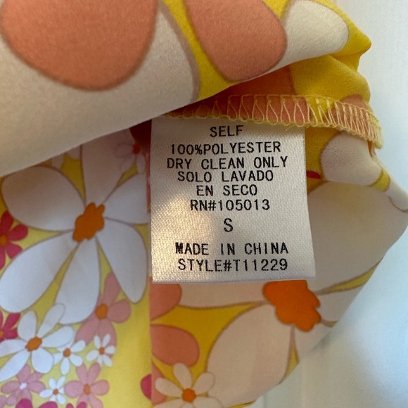 Emily Wonder | Tops | Emily Wonder Floral Print Blouse Sz Small | Poshmark